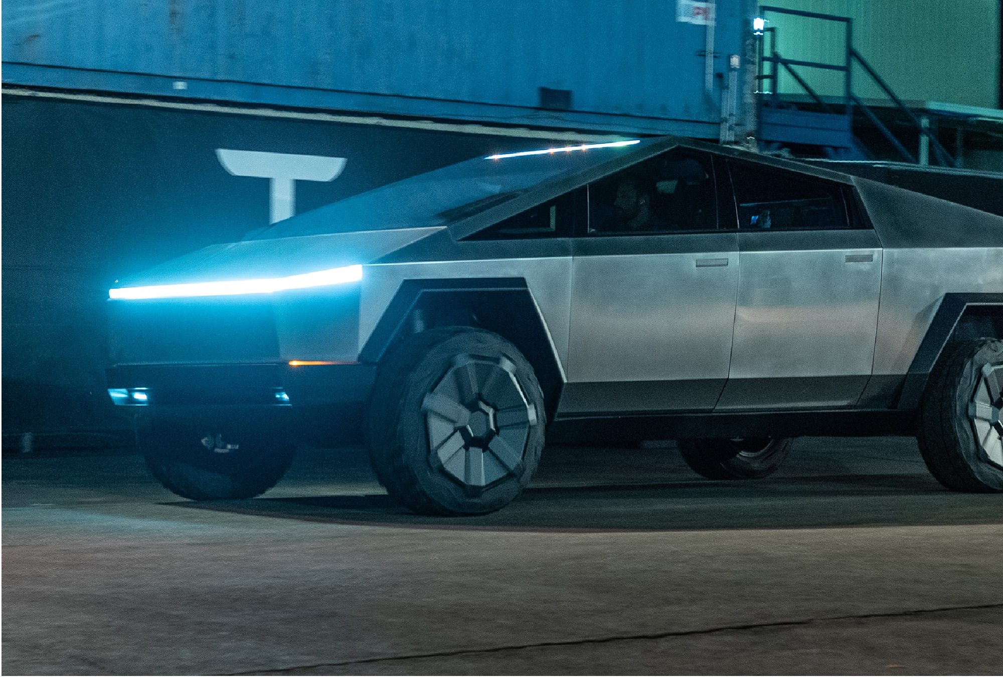 Tesla Cybertruck: Elon Musk y la estrategia de marketing que logró 200 ...